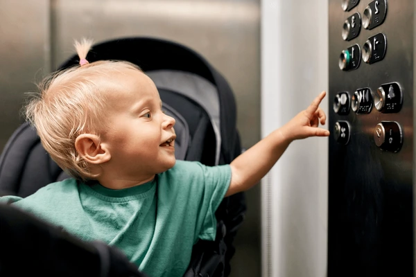 Elevator Safety Tips for Kids: Essential Rules for Safe Rides
